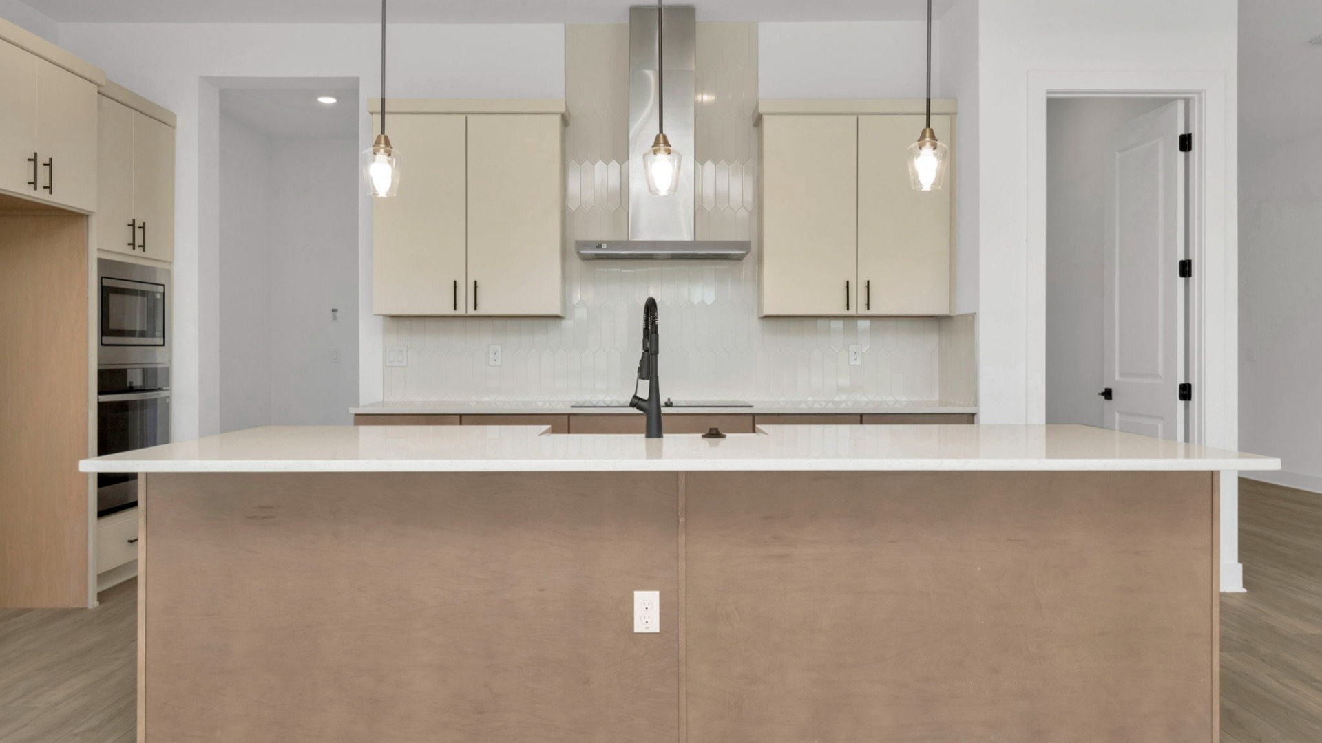 Grand Hawk | Floor Plan | DRB Homes