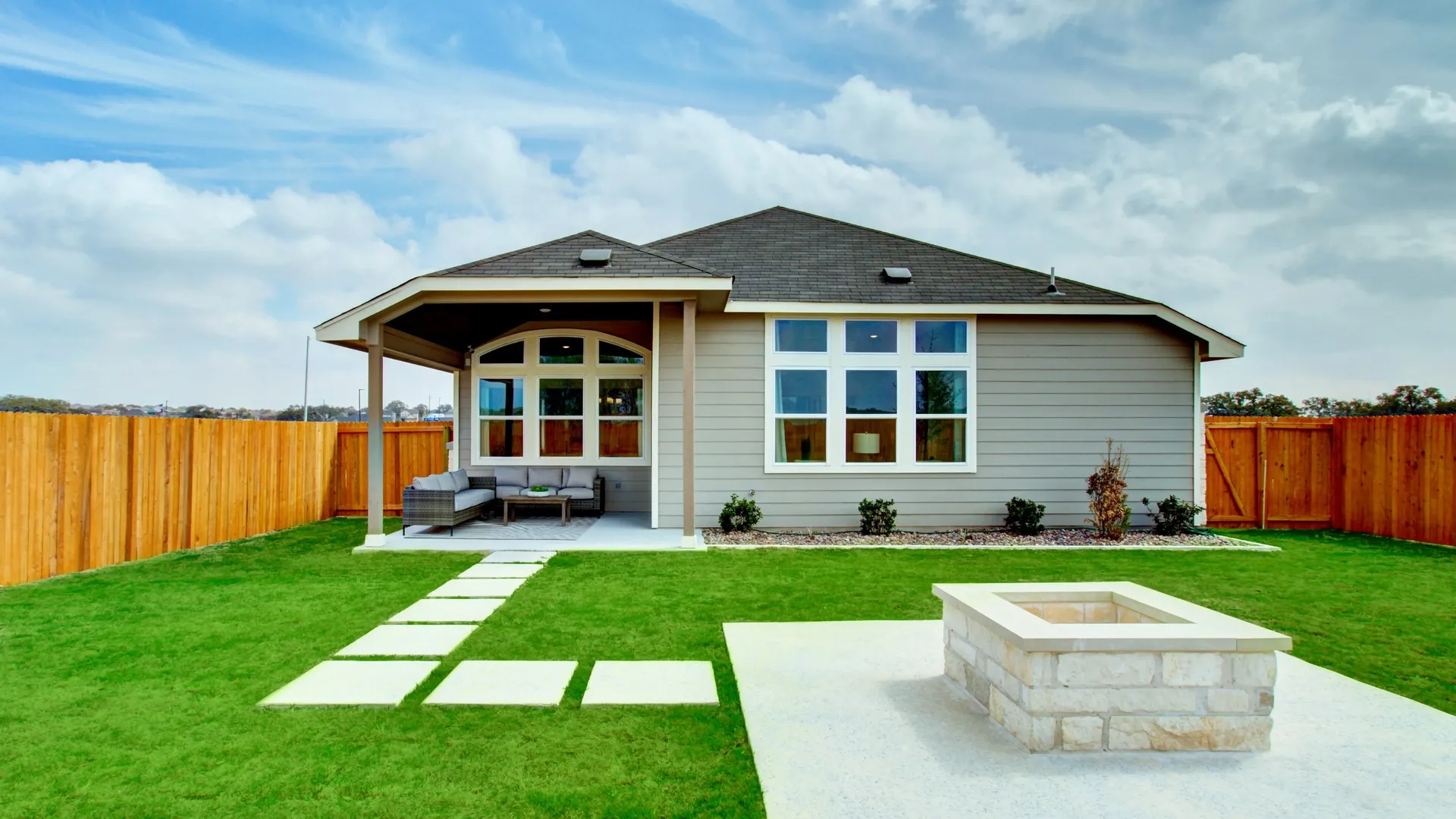 Veranda Home Plans in San Antonio, TX | DRB Homes