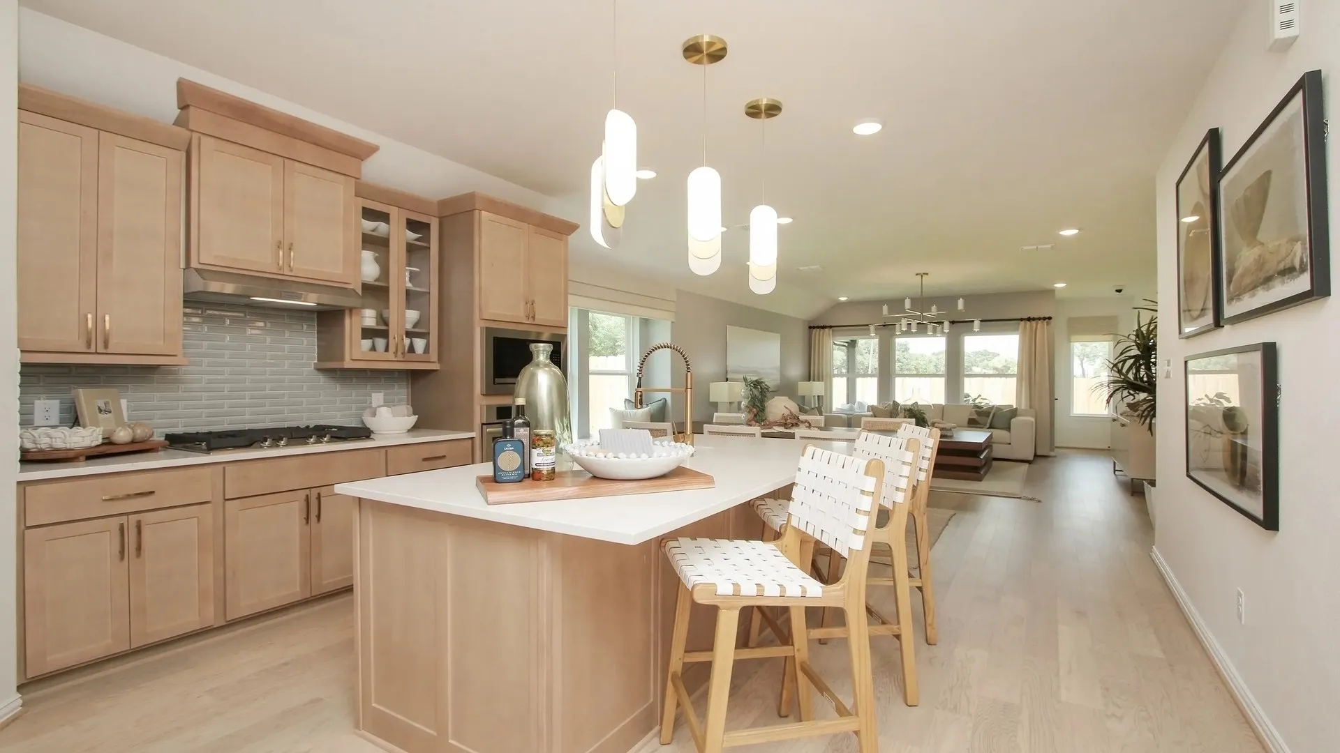 Ellis Cove Home Plans in Seabrook, TX | DRB Homes