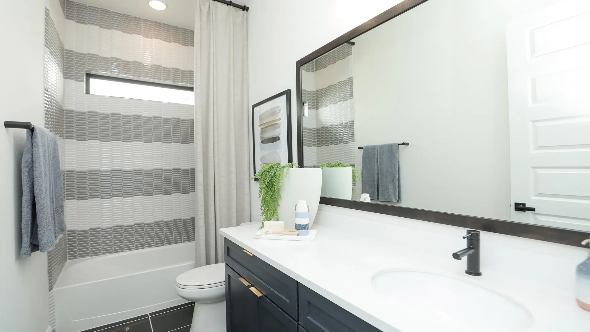 Brookewater Quick Move-In Homes in Rosenberg, TX | DRB Homes