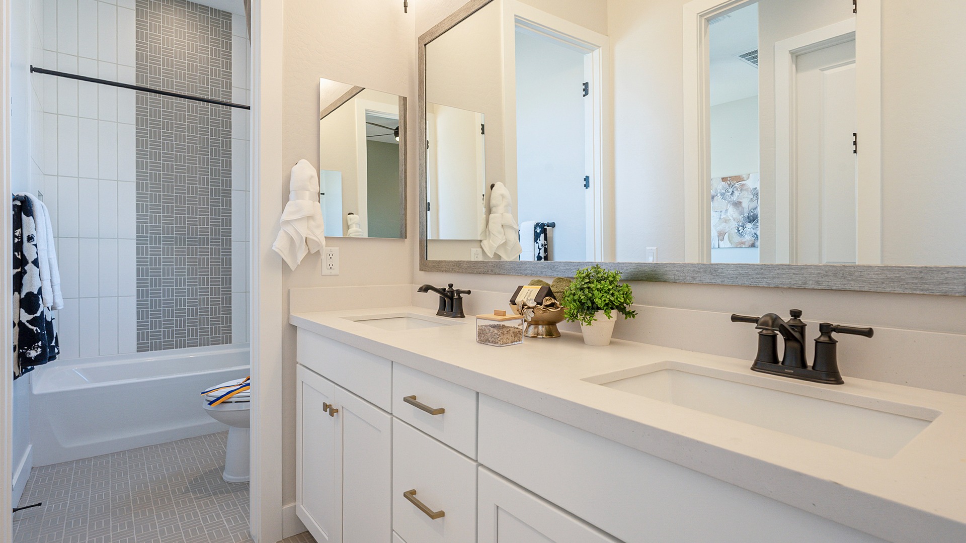 Hacienda at Estrella Home Plans in Goodyear, AZ | DRB Homes