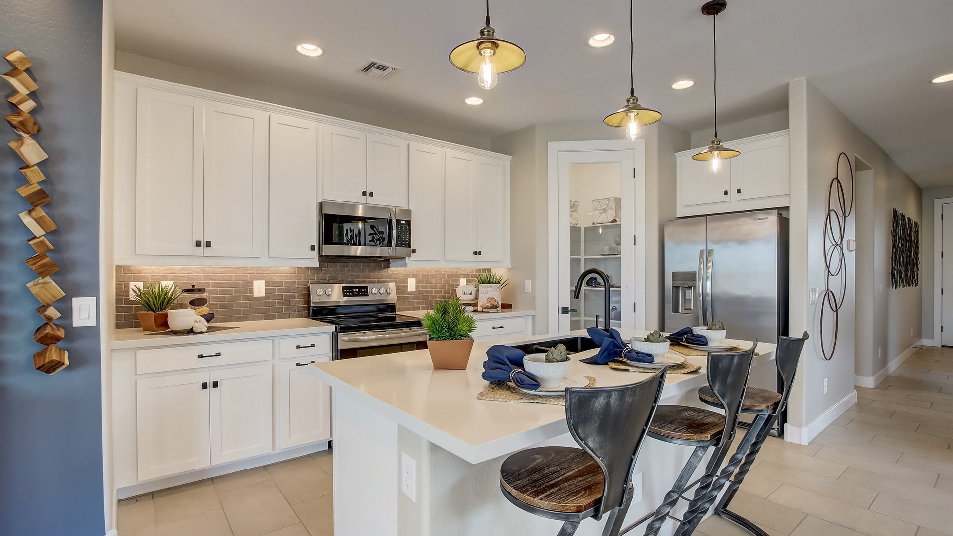 New Homes for Sale in Phoenix, AZ | Home Builders in Phoenix | DRB Homes