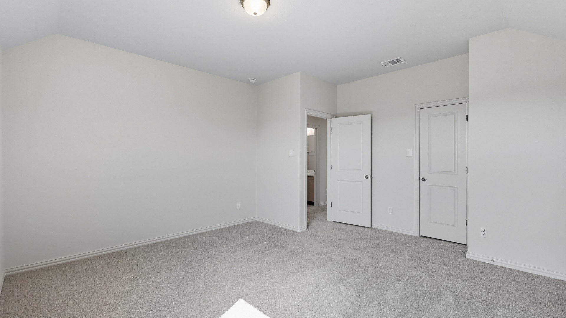 16632 Freshwater Drive | Green Meadows | DRB Homes.