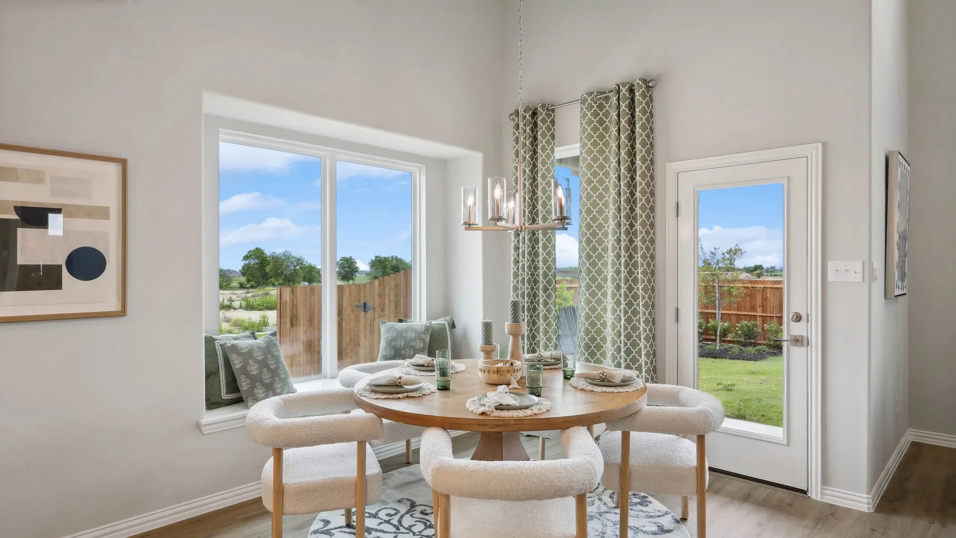 Hulen Trails Quick Move-In Homes in Fort Worth, TX | DRB Homes