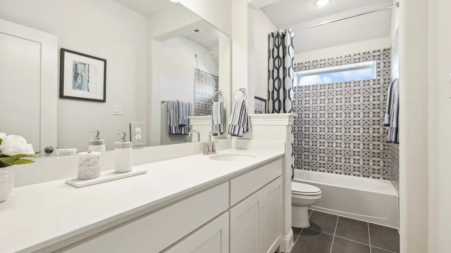 Ridge Crossing Home Plans in Waxahachie, TX | DRB Homes