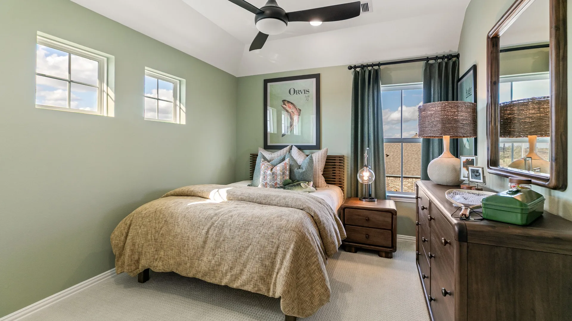 Iowa Colony, TX New Homes for Sale | Creekhaven | DRB Homes